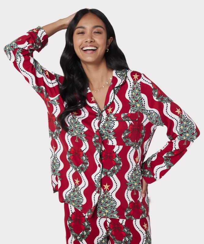 Chelsea Peers Christmas Tree & Wreath Long Pajamas | Jules B
