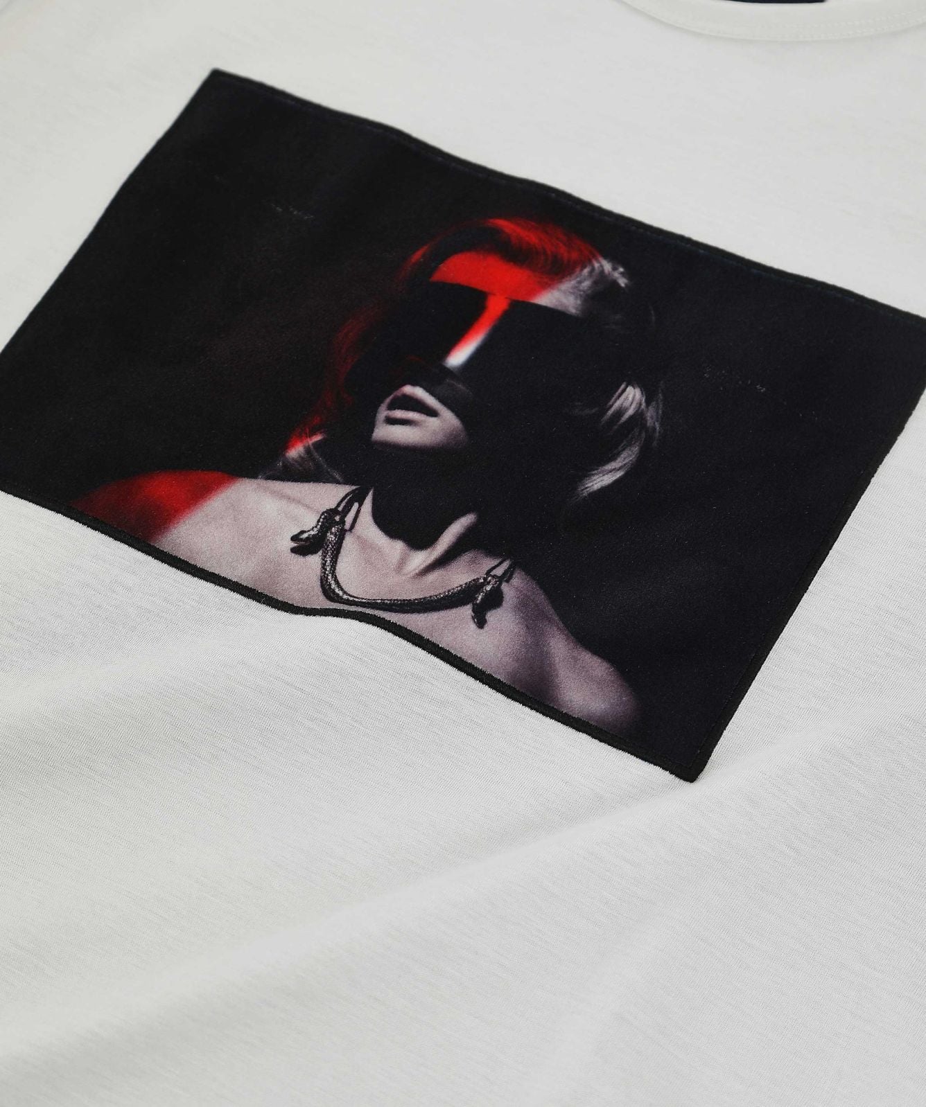 Limitato Sun Tan Graphic T-Shirt | Jules B