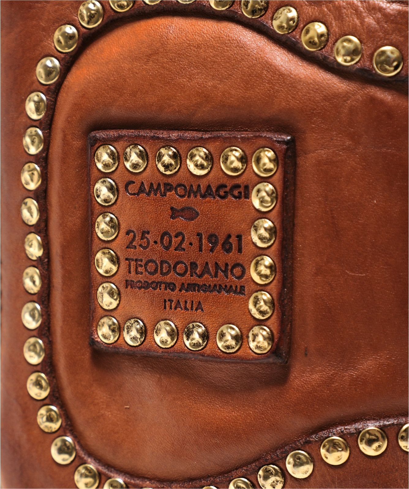 Campomaggi Studded Leather Purse | Jules B